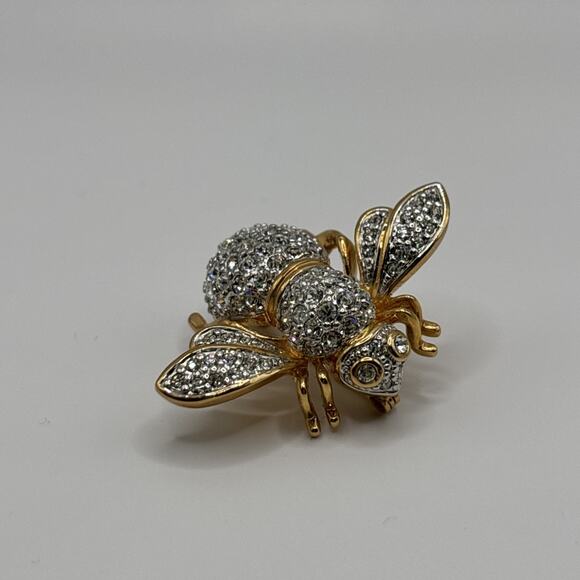 Joan Rivers | Jewelry | Vintage Joan Rivers Bee Pin Brooch White Pave ...